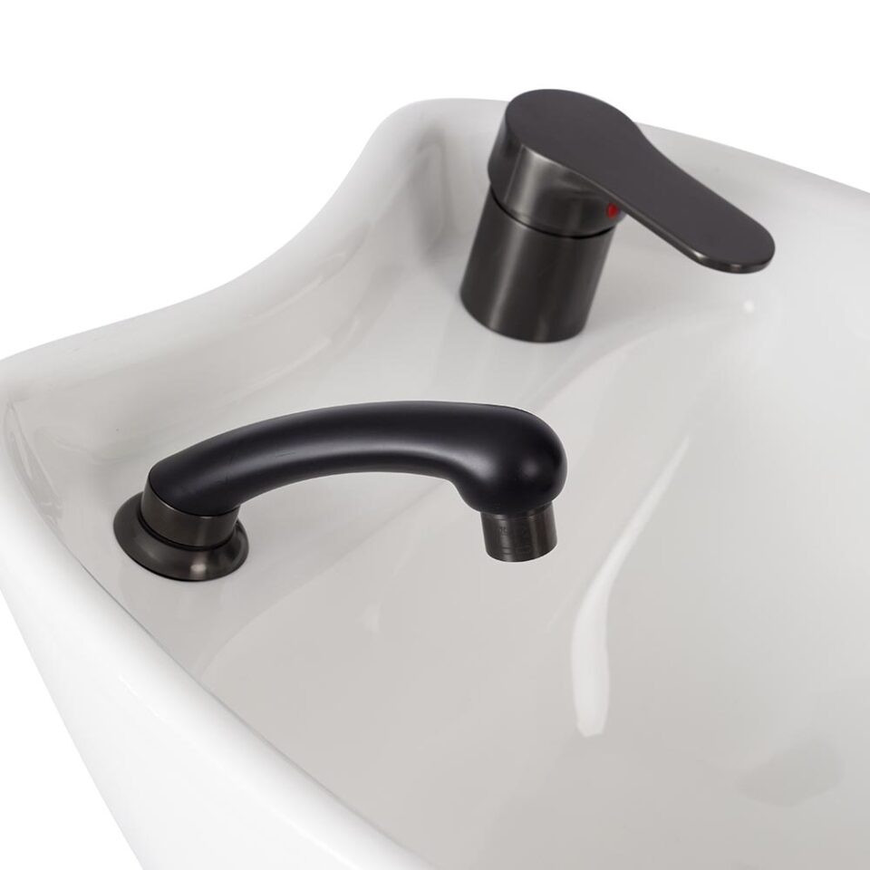 Matte Black x Gun Metal Flick Mixer Tapset 5L/min | Comfortel Salon ...